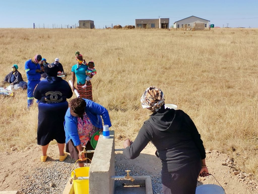 TEARS OF JOY AS KZN COGTA MEC HLOMUKA HANDS OVER BOREHOLE TO RURAL ...